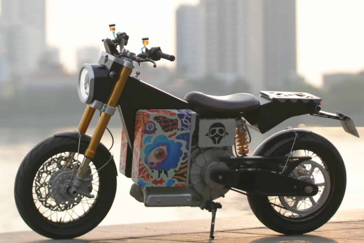 This electric motorcycle costs more than 34,000 euros, but its secret ...